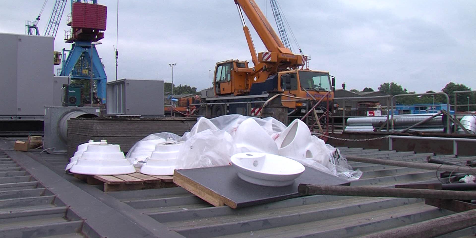 Lore Lay - Vom Rheinfrachter zum Theaterschiff | Offener Kanal ...